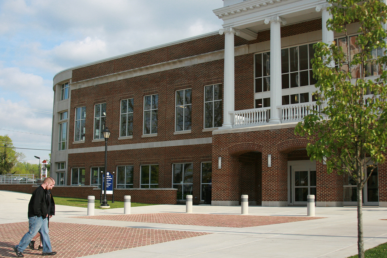 Longwood University Student Recreation Center - Jamerson-Lewis ...